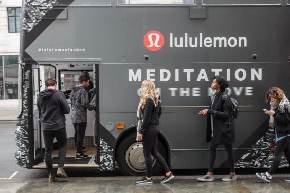 ไอเดียนี้ดีต่อใจ "Meditation Bus" รถประจำทางเพื่อการนั่งสมาธิกลางกรุงลอนดอน